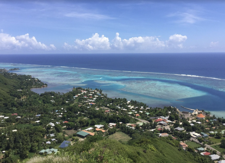 Magic Mountain Overlook in Moorea: A Visitor’s Guide to Paradise ...